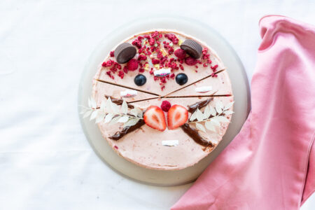 Low carb Beeren-Tiramisu-Torte (zuckerfrei & glutenfrei)